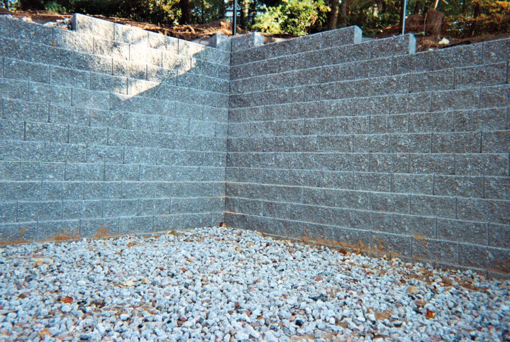 Retaining Walls – Oval Tennis